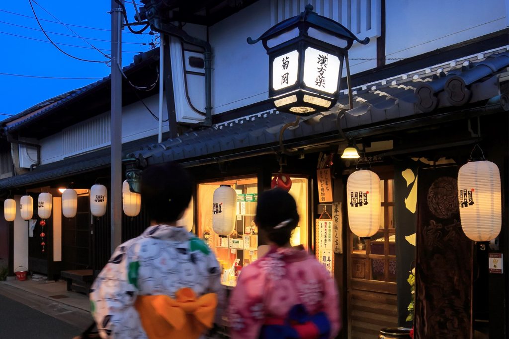 Naramachi Yuho, a Night Event of Lanterns and Foods in Naramachi ...