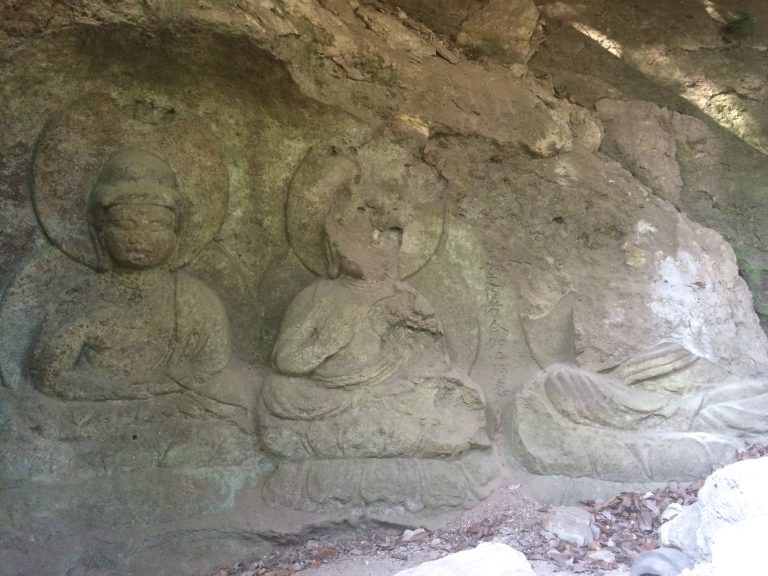 Exploring the Stone Buddhas of the Kasuga Primeval Forest | KANSAI NARA ...